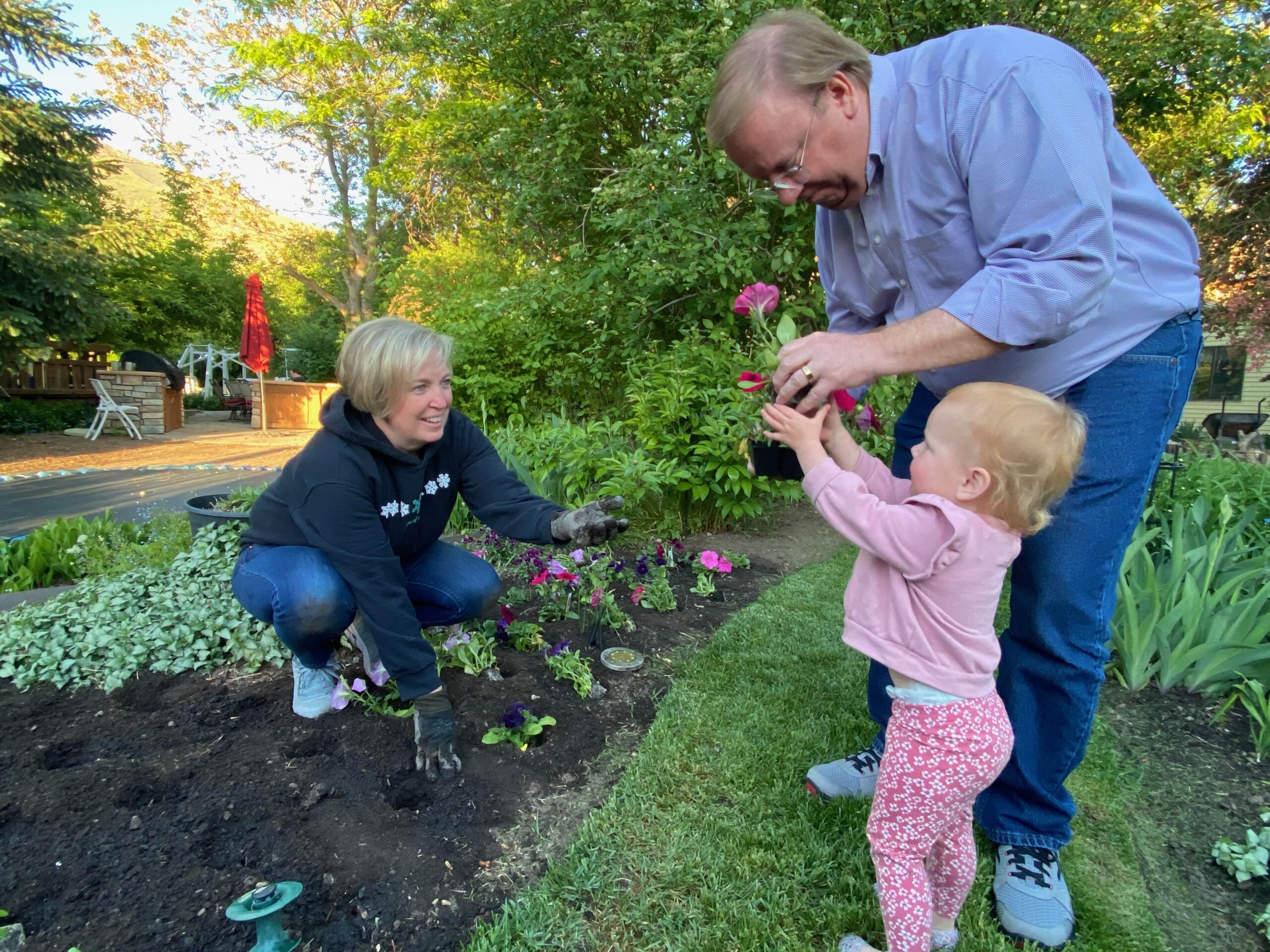 About Lynnae Allred | Modern Grandmother - Lynnae Allred
